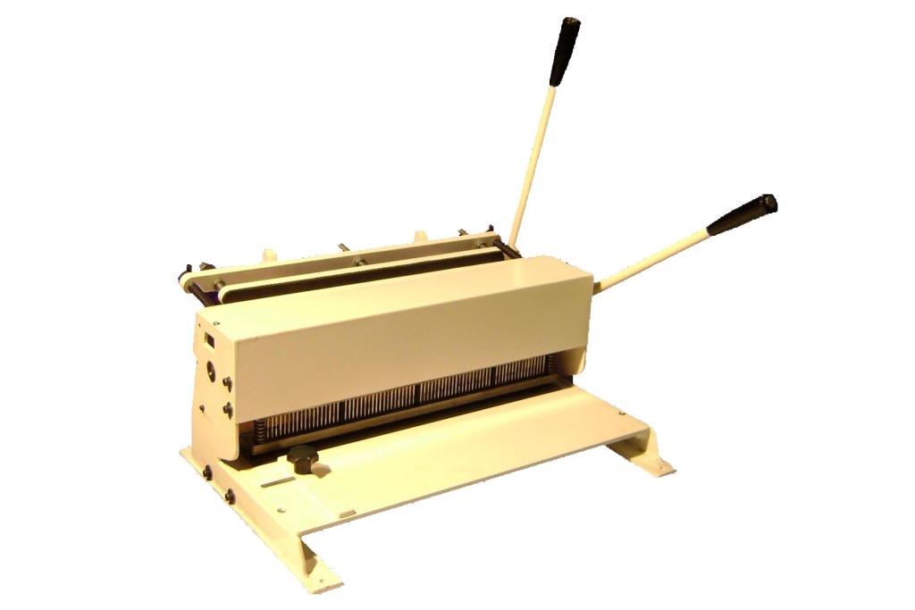 Hand Operated Wiro Binding Machine - AJYA MISTRY AND SONS